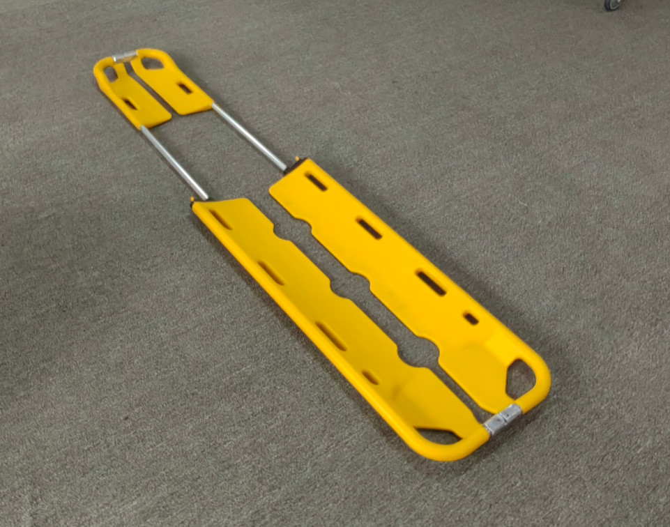 Foldable First Aid Plastic Scoop Stretcher X Ray Detachable Three Gears